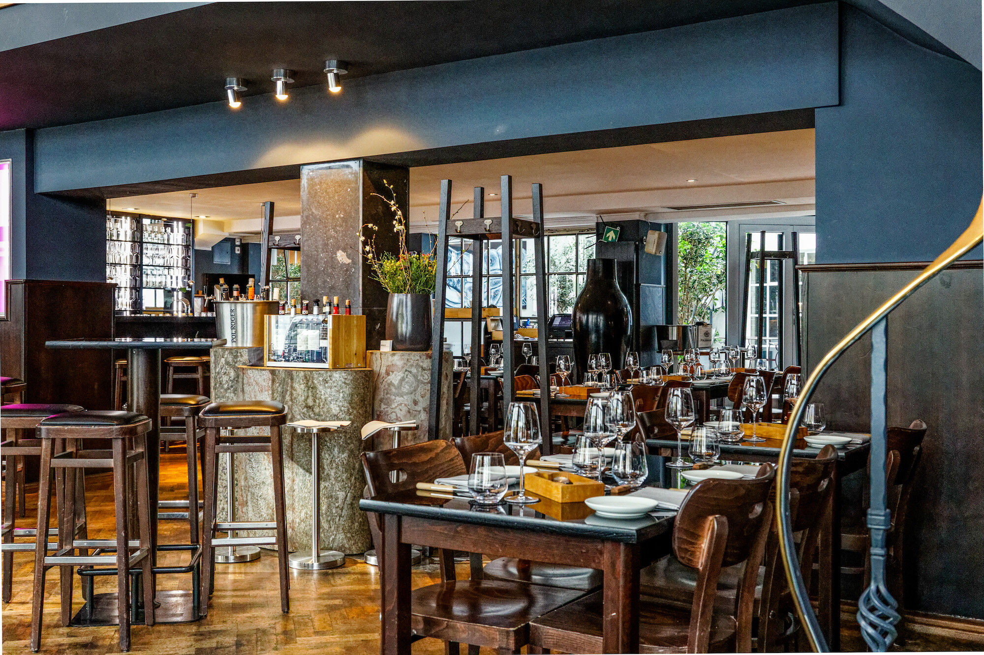 Meine Top 11 Weinbars in Köln mit besonders gutem Trinkfluss!