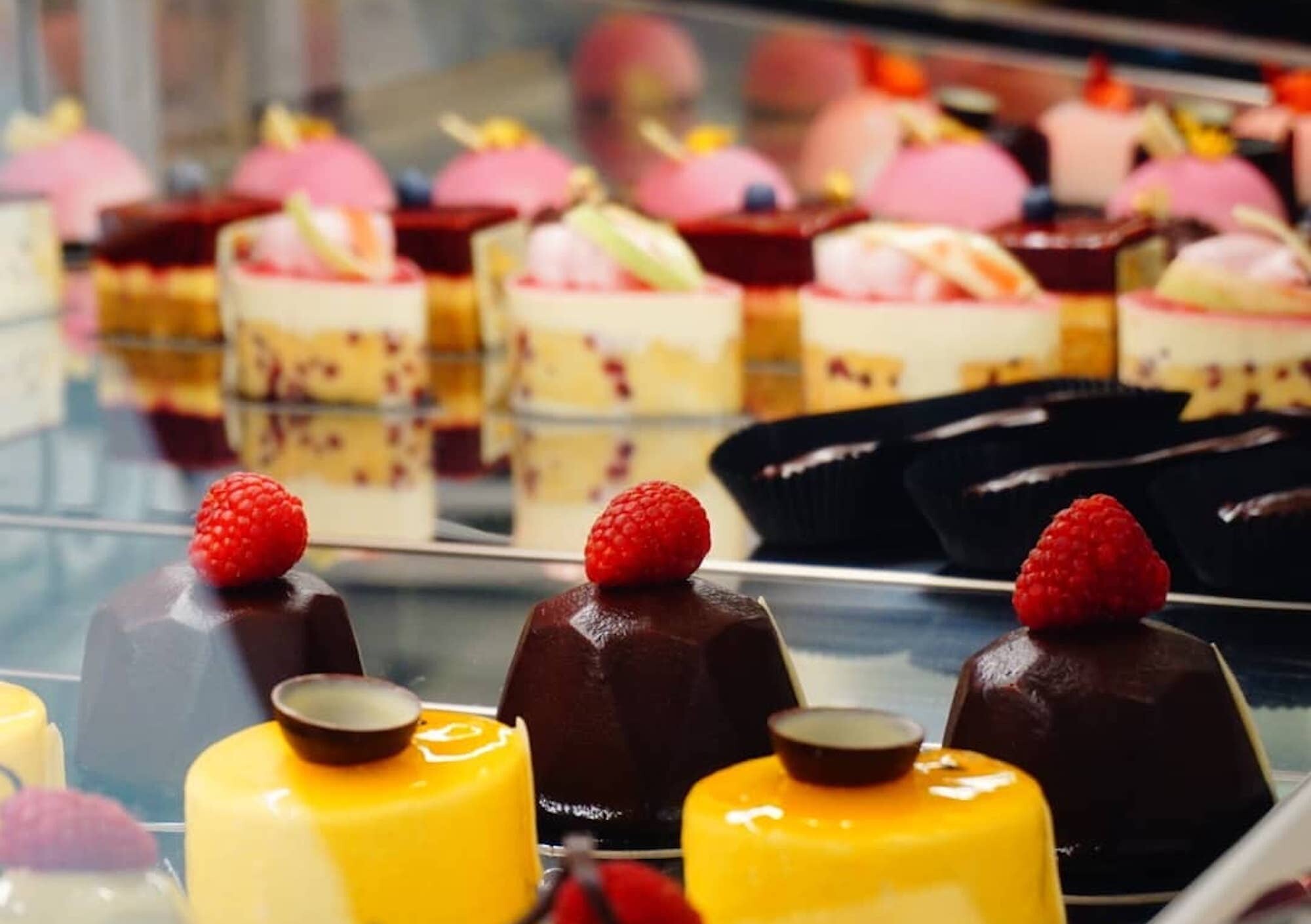 Top 17 Patisserien & Konditoreien für feinste Süßigkeiten in Köln